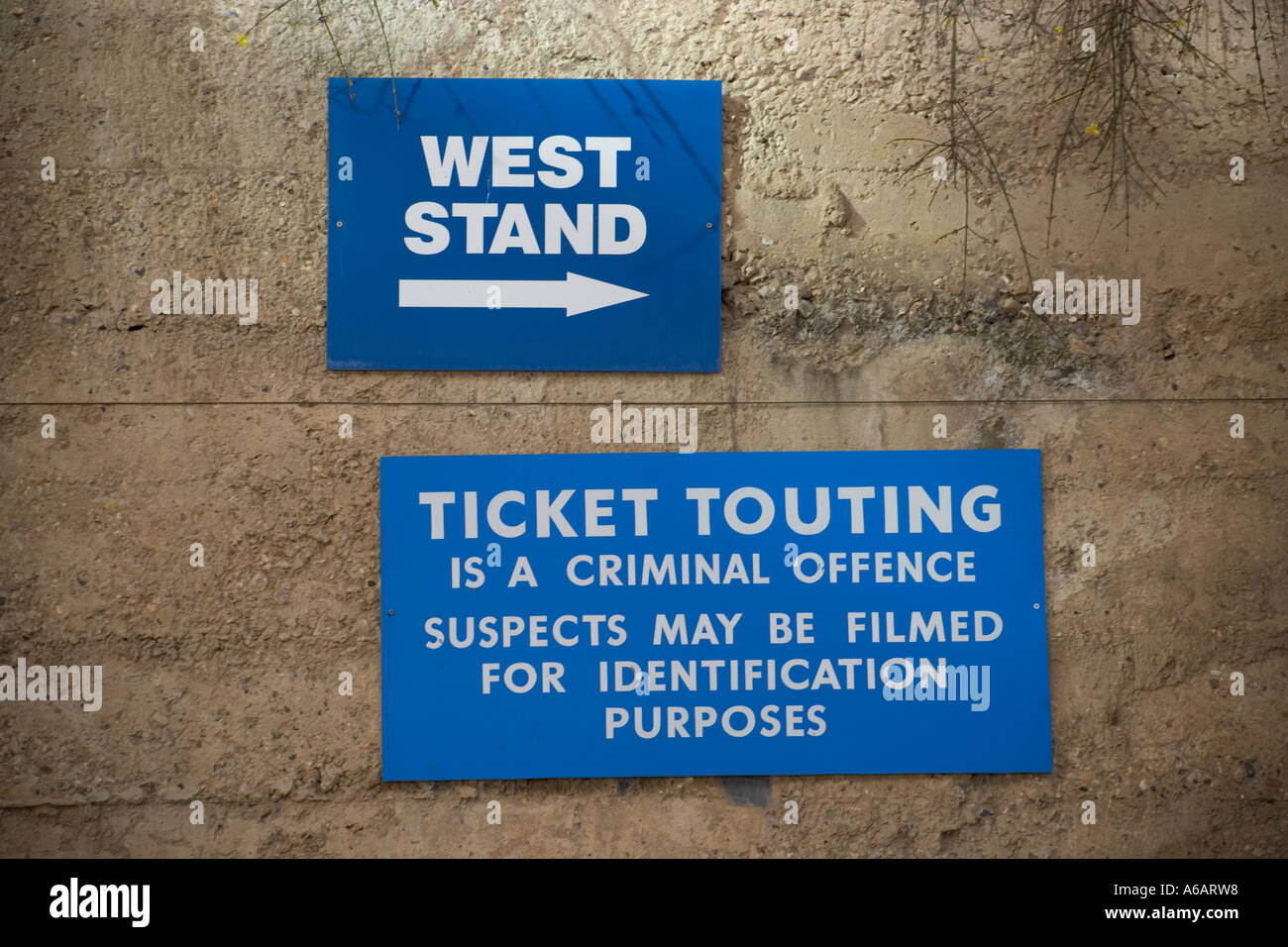 Ticket Touting Sign Stamford Bridge Chelsea Football Ground London En ...