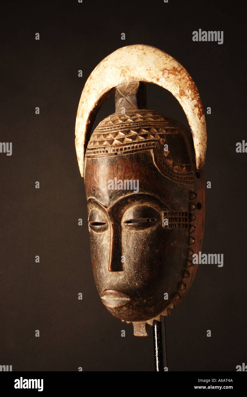 White fang tribe mask East Africa dsca 0810 Stock Photo - Alamy