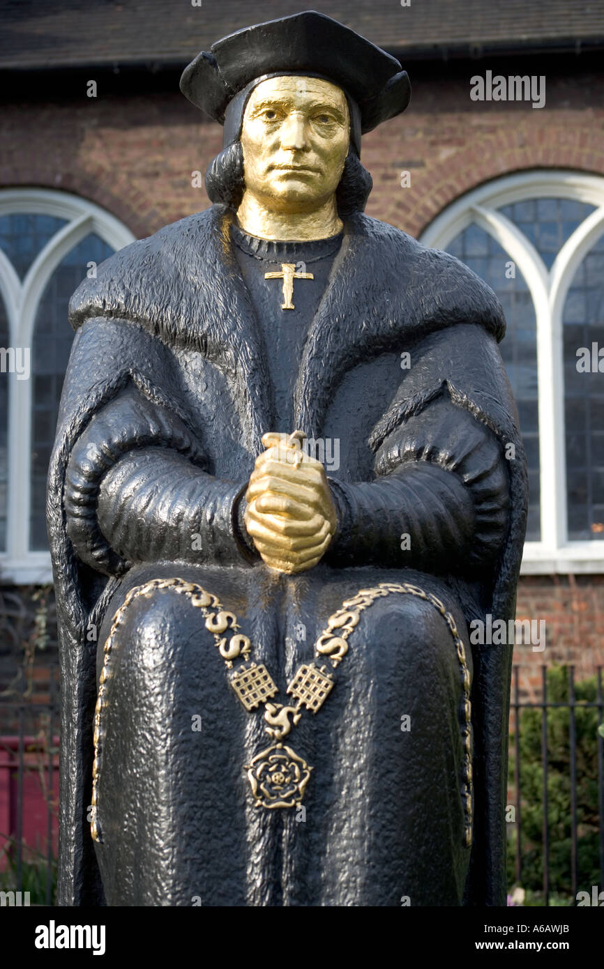 Thomas More Statue Chelsea Embankment London England Stock Photo - Alamy