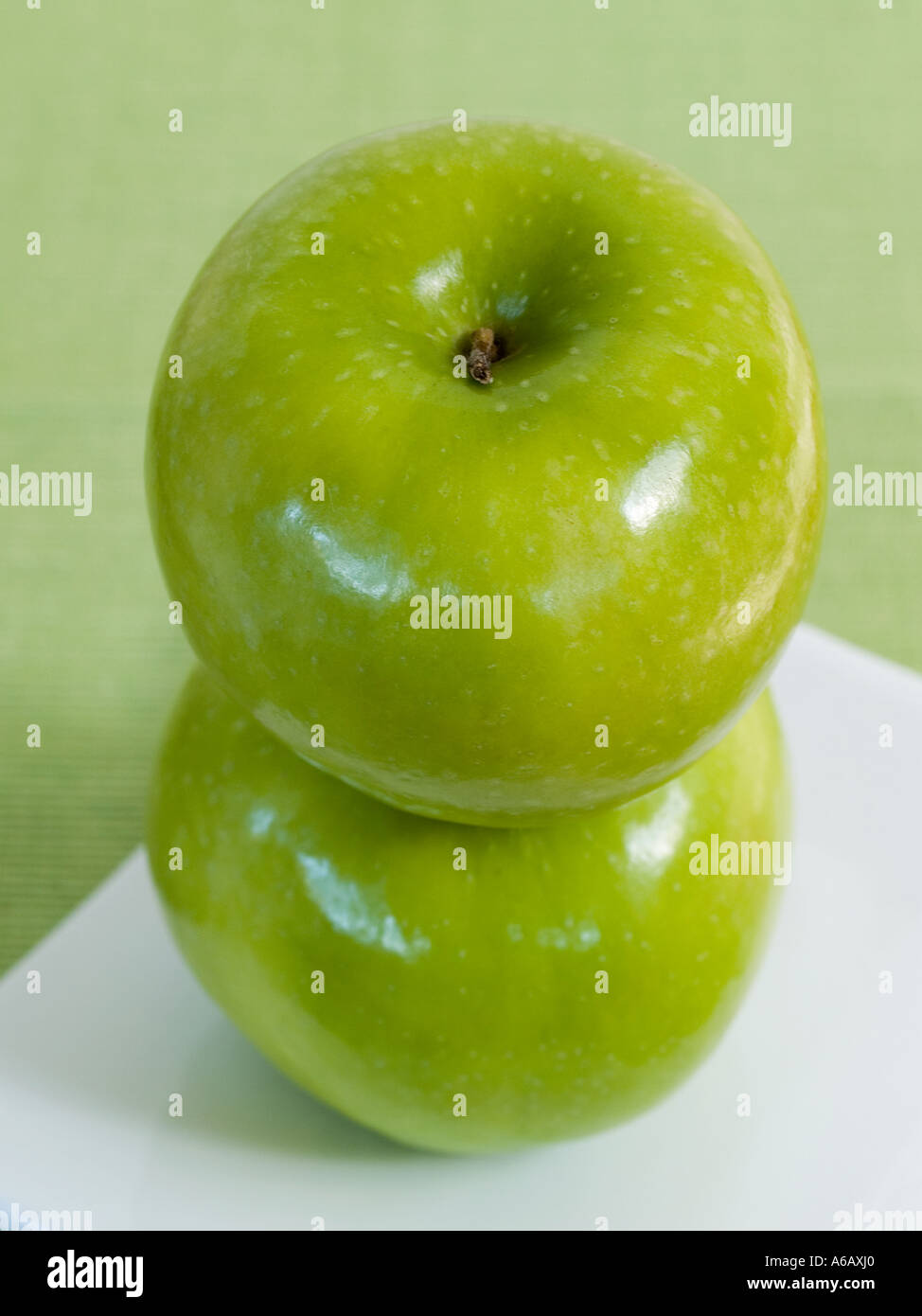 The granny smith hi-res stock photography and images - Alamy