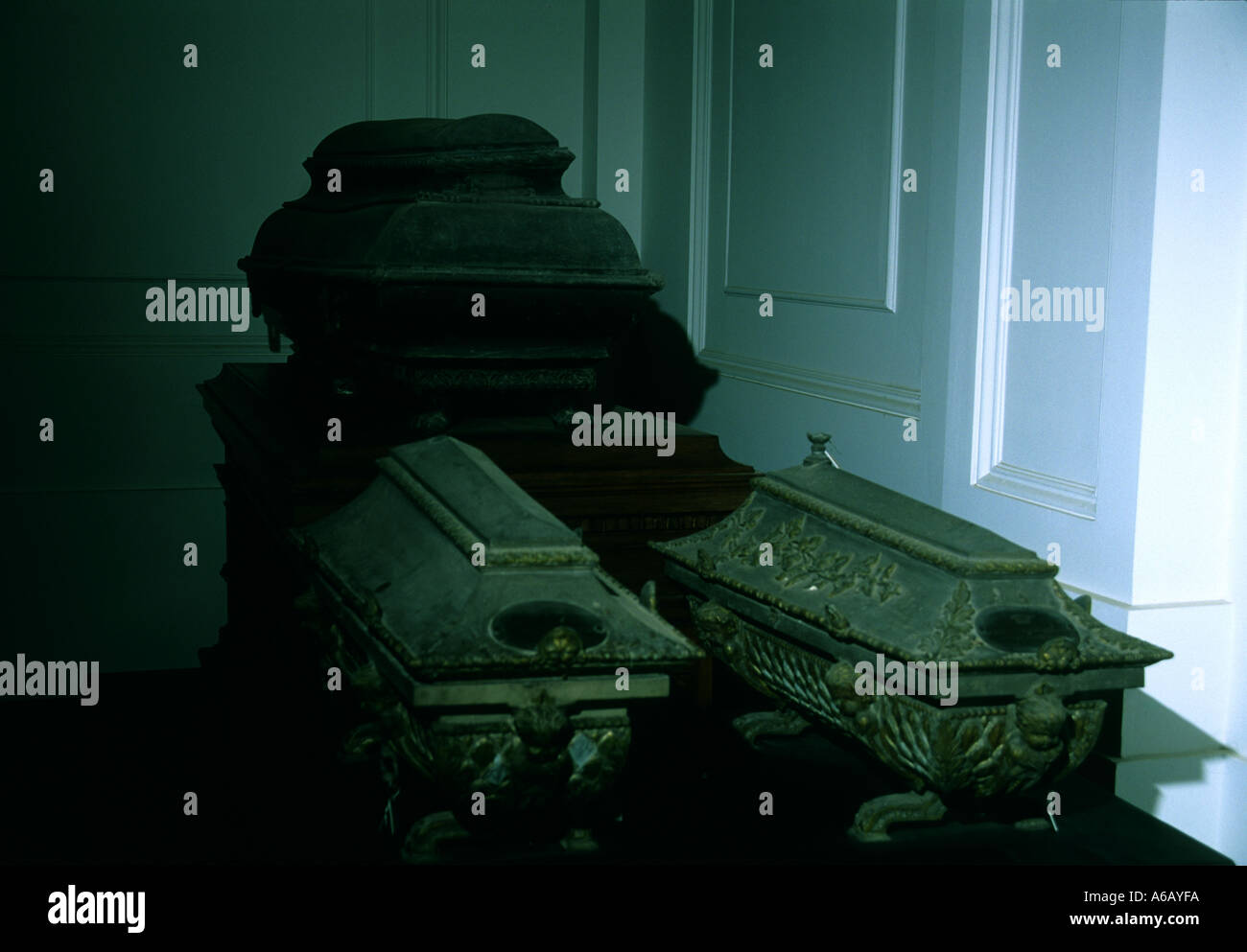 Family tomb hi-res stock photography and images - Alamy