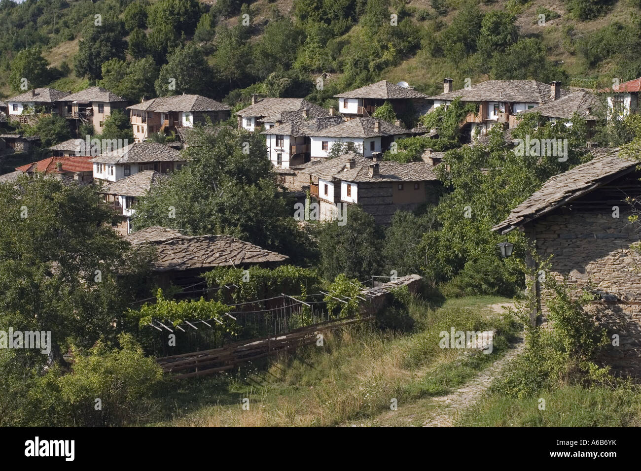 Leshten village, traditional architecture, Bulgaria, Rhodope Mountains ...