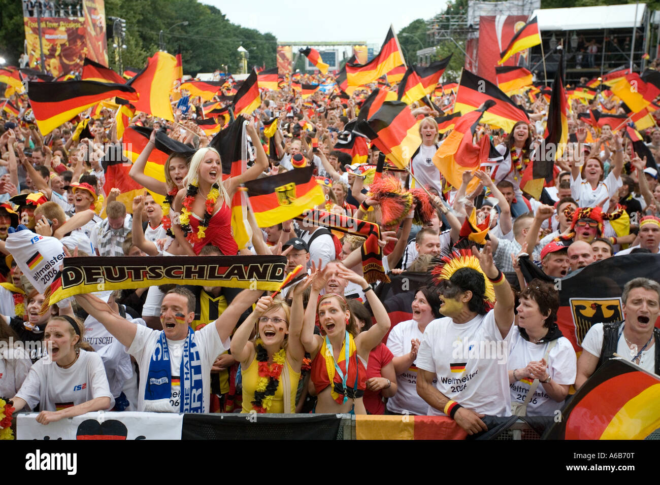Women cup of nation hi-res stock photography and images - Alamy