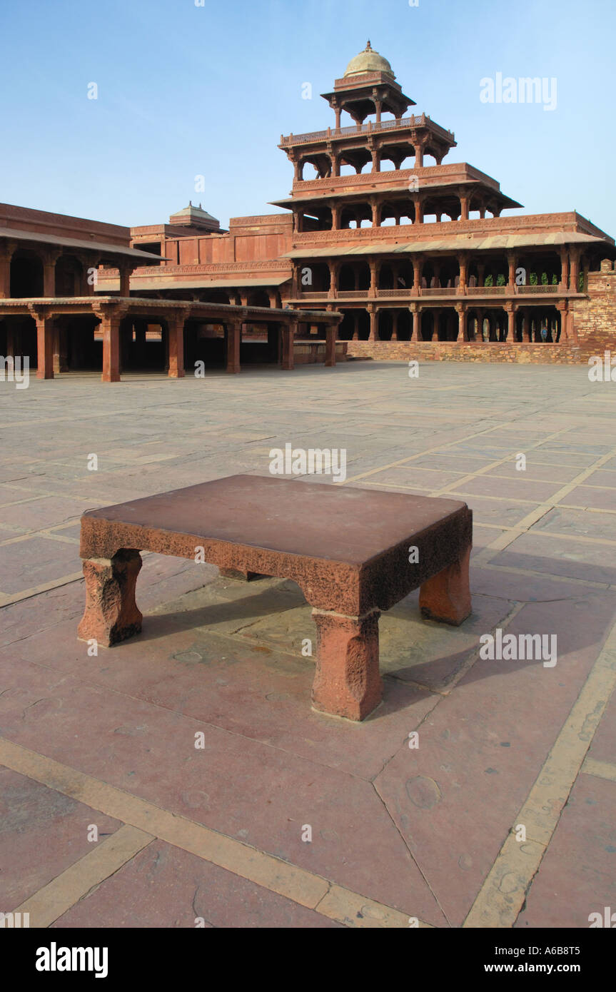 Akbar court hi-res stock photography and images - Alamy