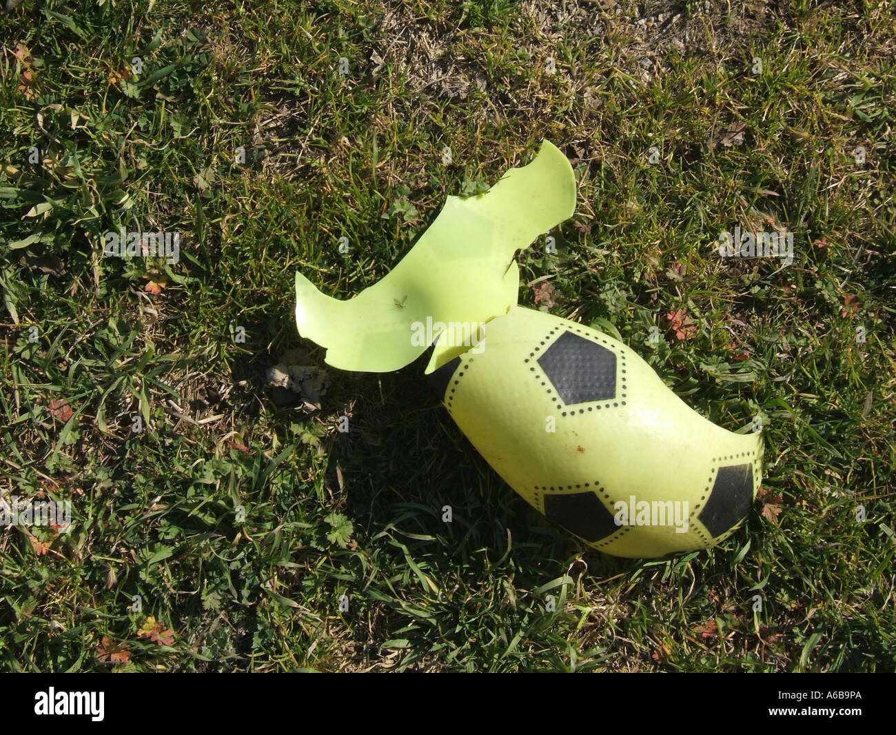 Torn out match hi-res stock photography and images - Alamy