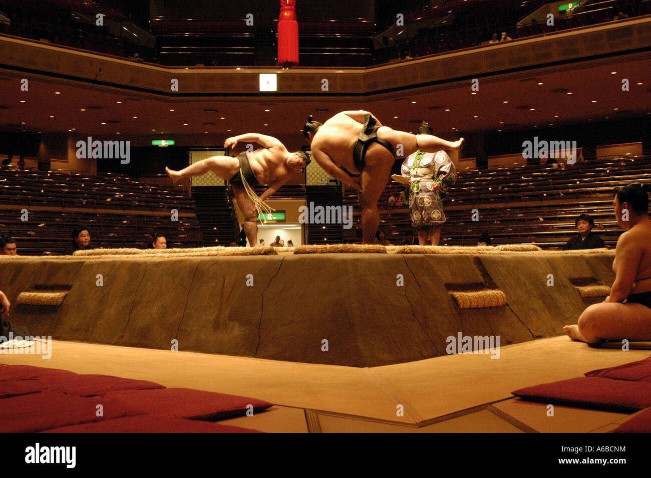 Sumo Wrestlers Tokyo Japan Stock Photo - Alamy