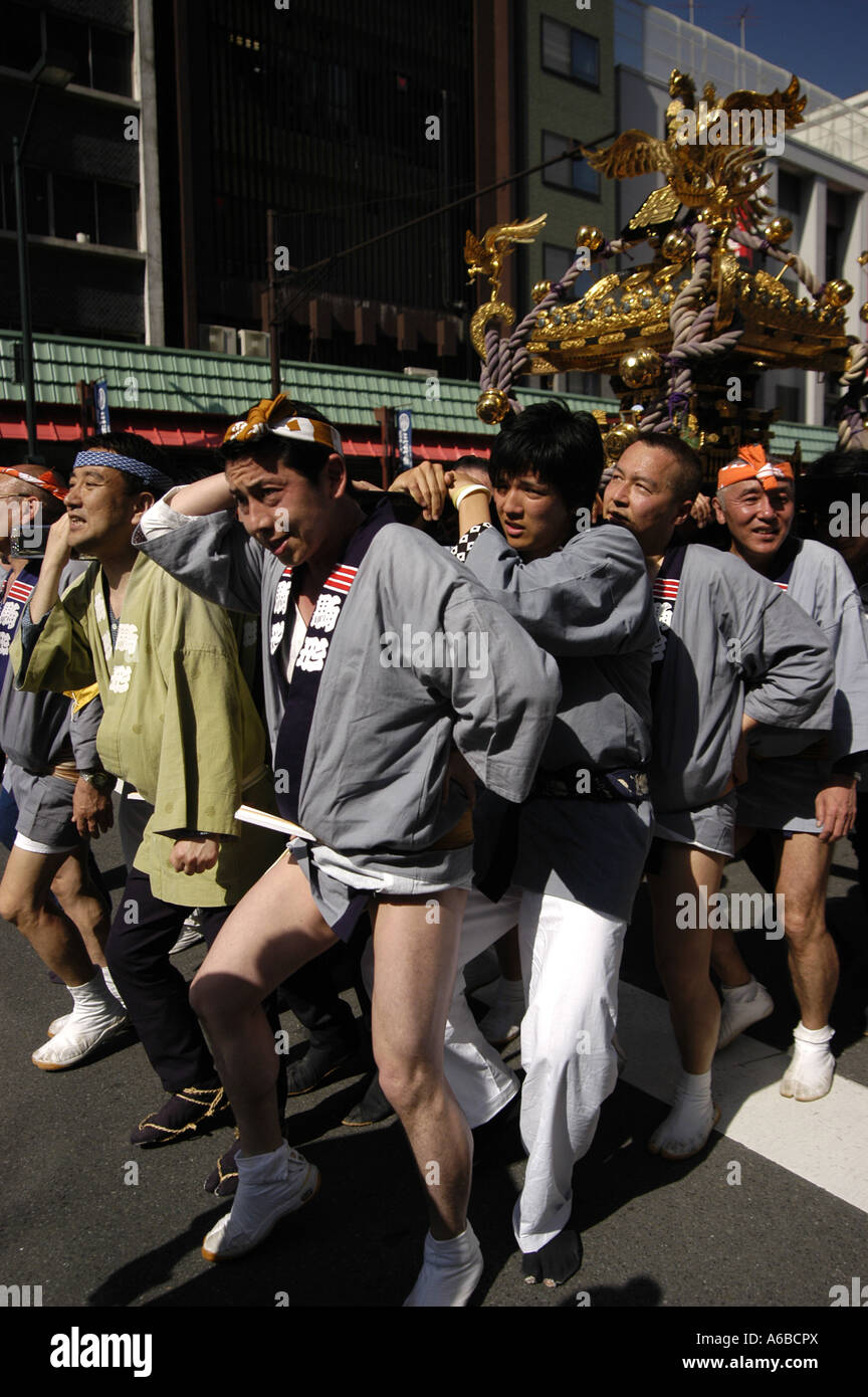 Japan Tokyo Parade at Festival of Shirahige Shrine Stock Photo - Alamy
