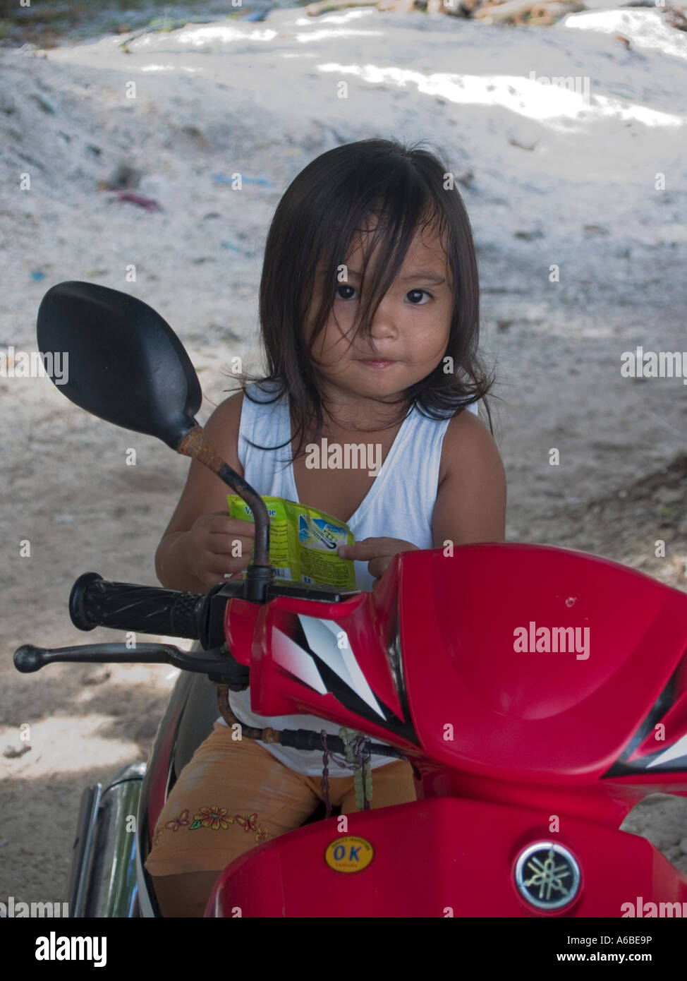 Cute girl philippines hi-res stock photography and images - Alamy