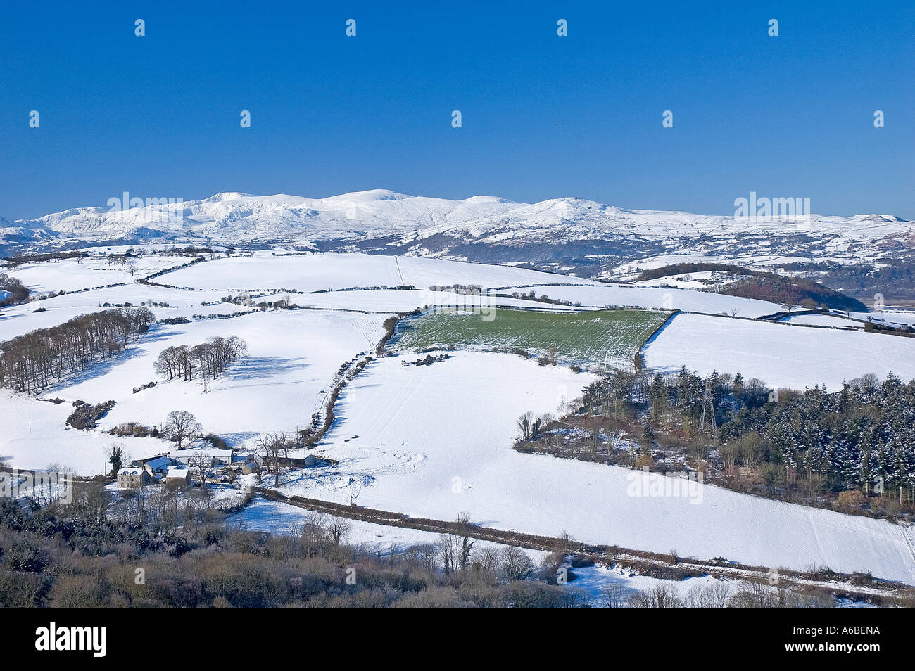 Snow Scene towards Carnedd Llewelyn Stock Photo - Alamy