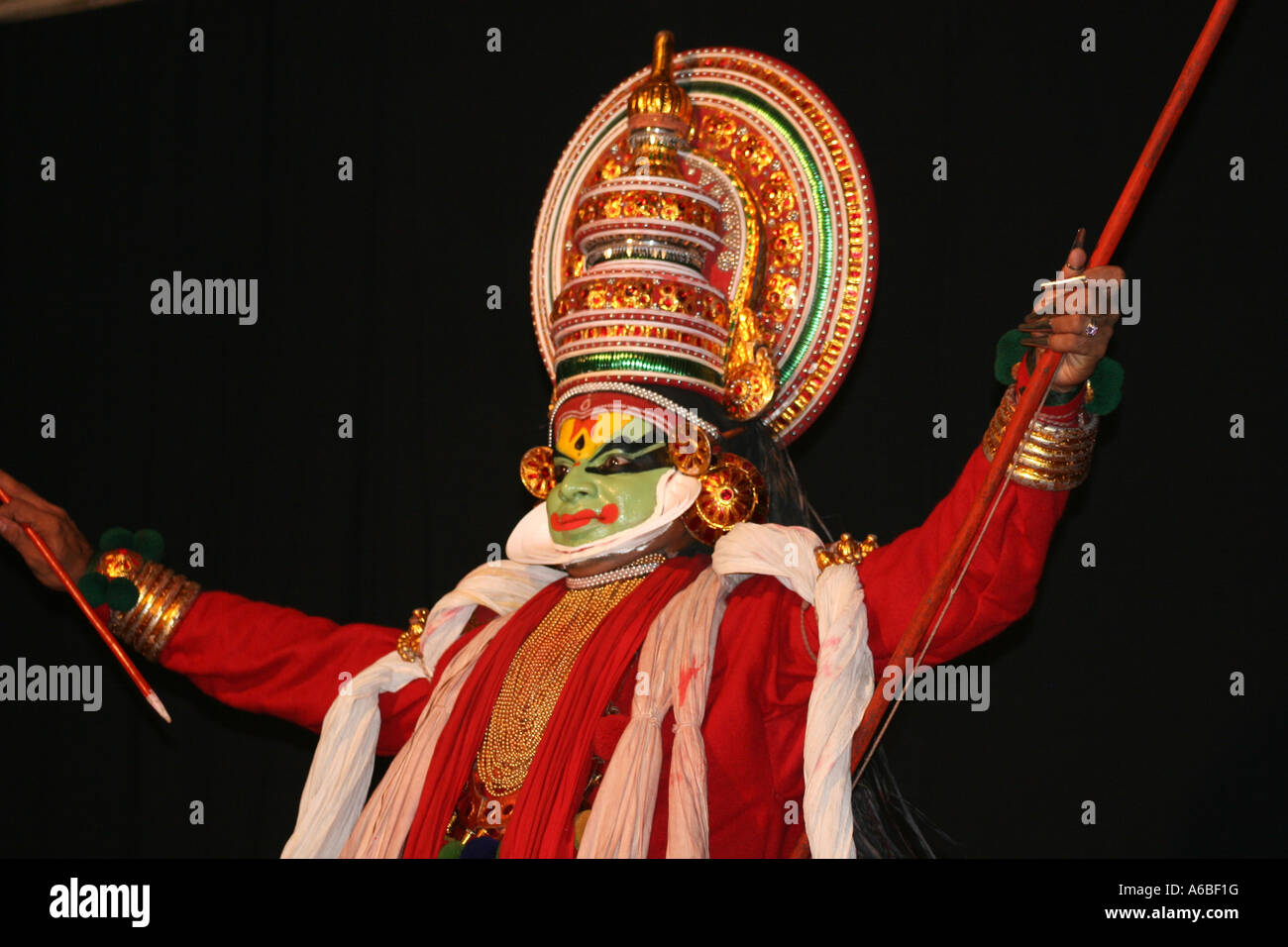 Kathakali performance on stage, Cochin, Kerala, India Stock Photo - Alamy
