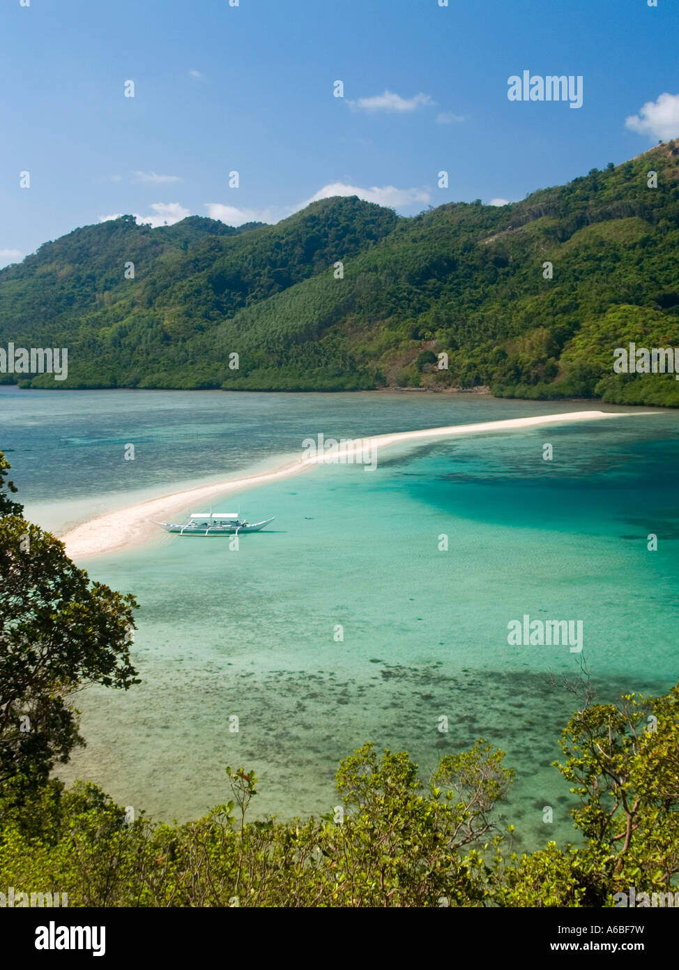 snake island paradise a gem in the Bacuit Archipelago Palawan ...