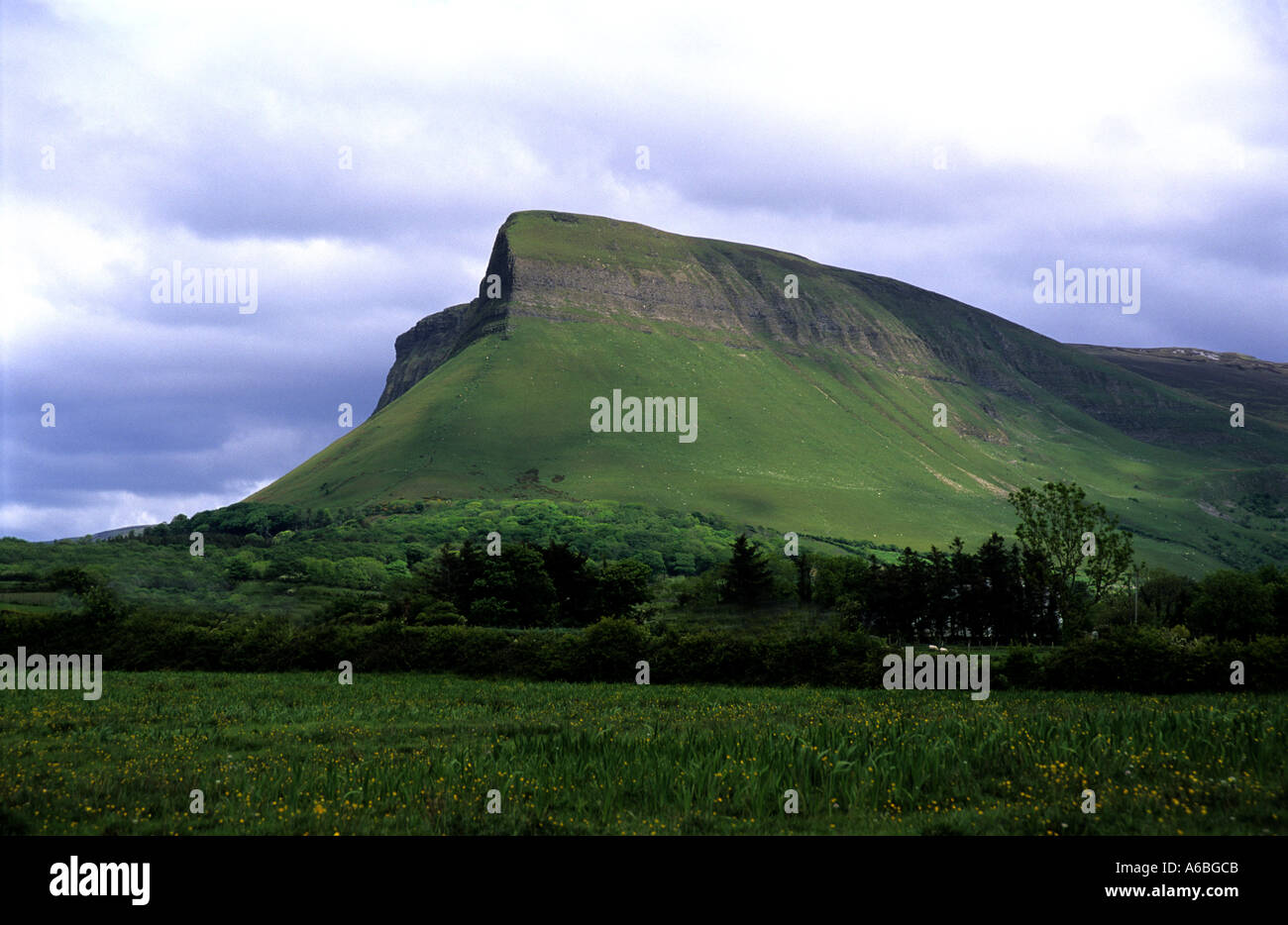 Ben bulben in county sligo hi-res stock photography and images - Alamy