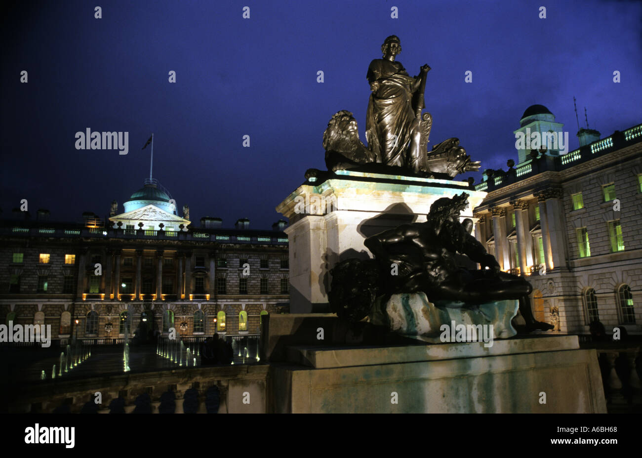 London house night hi-res stock photography and images - Alamy