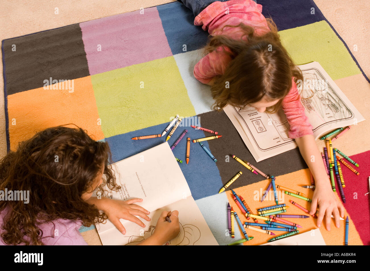 Portrait of kids playing games Stock Photo - Alamy