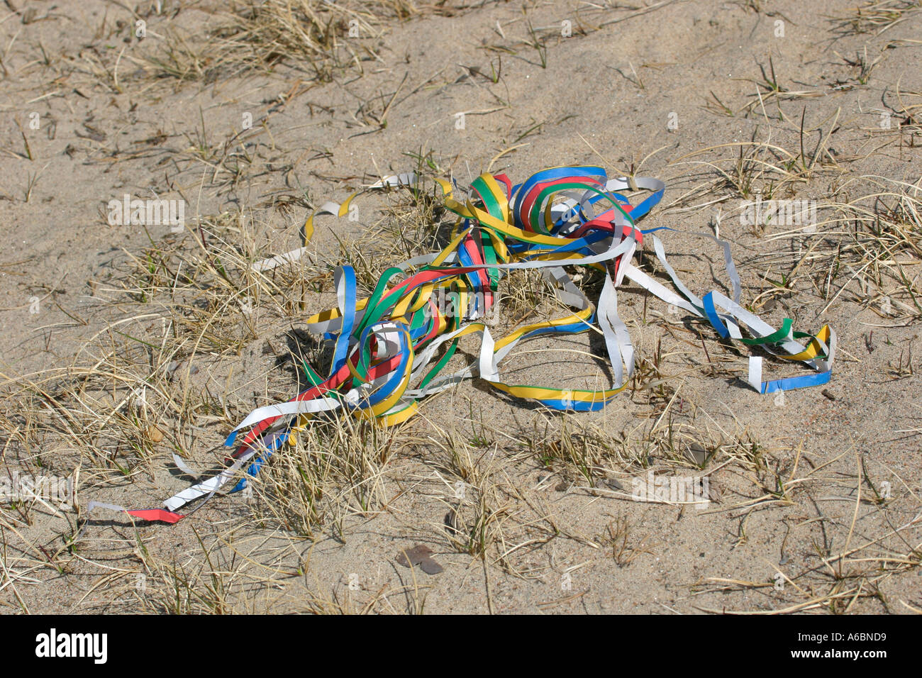 Paper streamer hi-res stock photography and images - Alamy