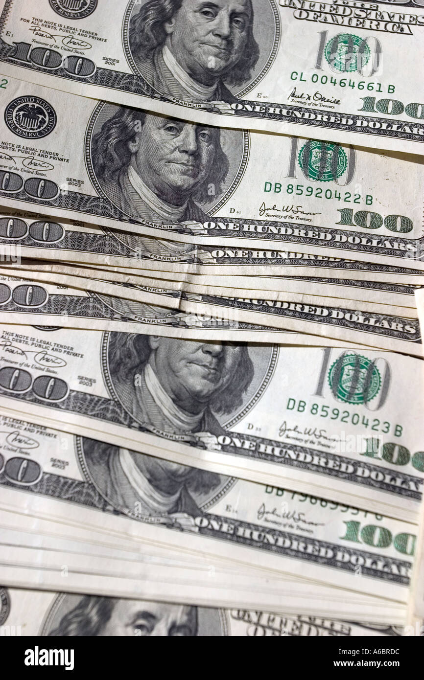 5000 dollars in cash in hi-res stock photography and images - Alamy