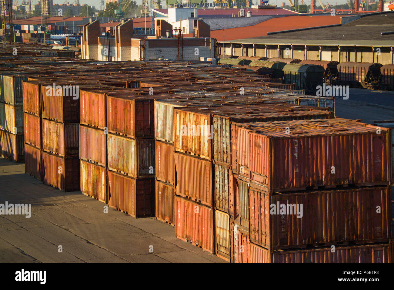 Rusting shipping container hi-res stock photography and images - Alamy