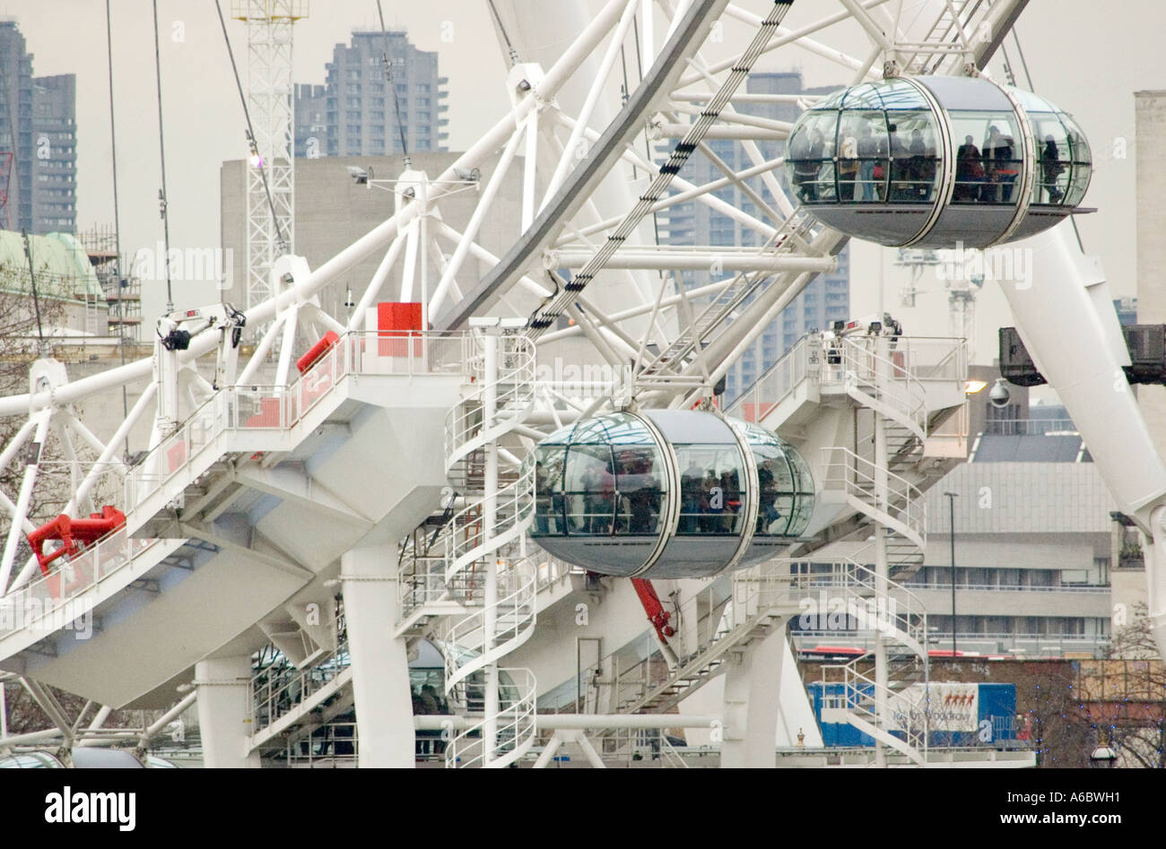 london eye close up Stock Photo - Alamy