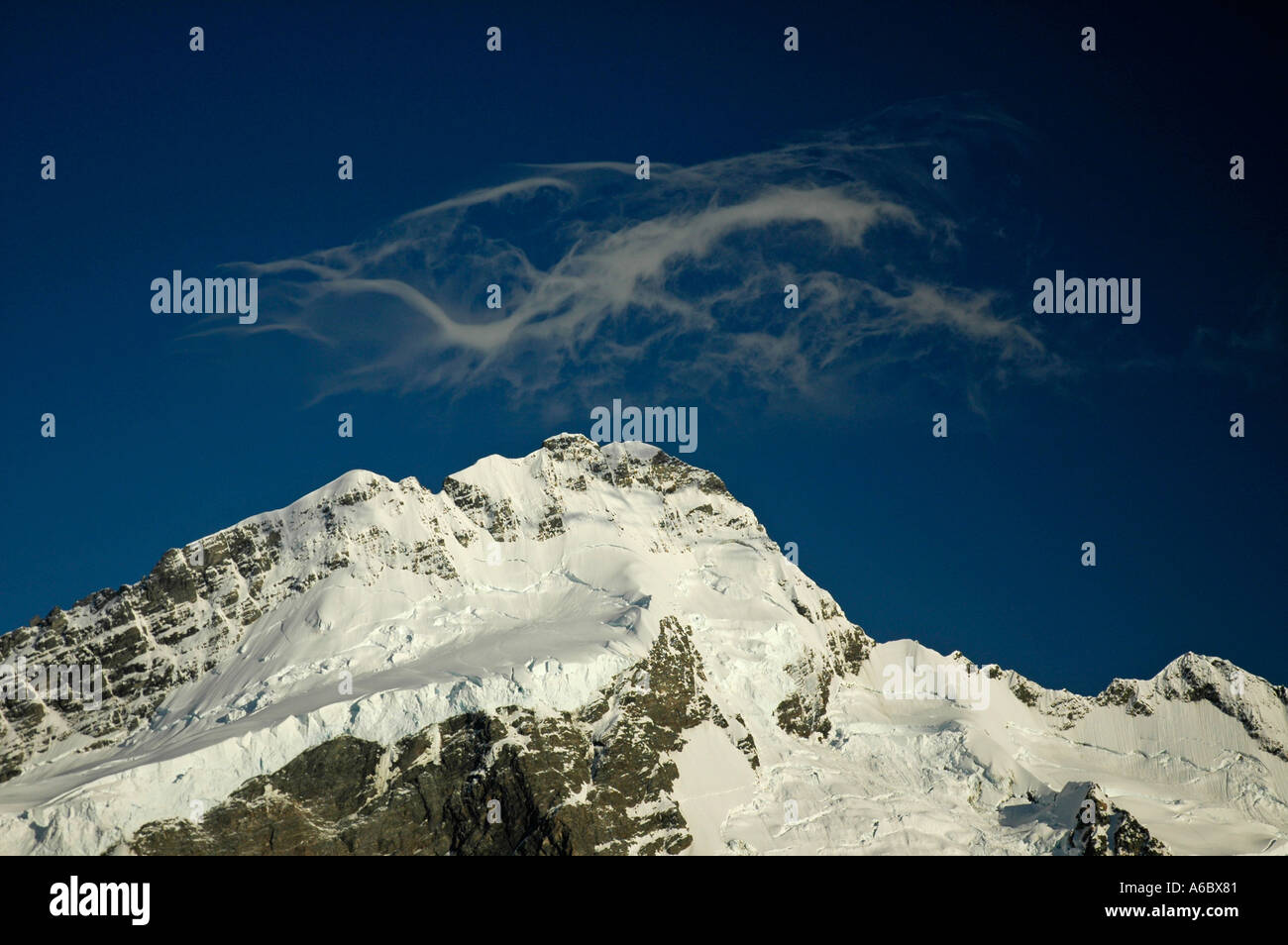 Cloud over Mt Sefton seen from Mueller Hut New Zealand Stock Photo - Alamy