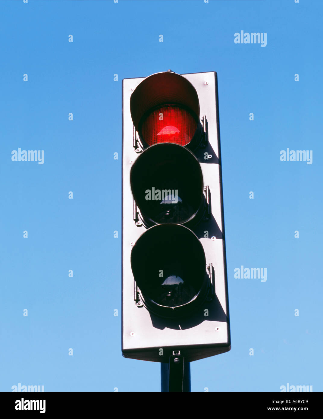 Red traffic light Stock Photo - Alamy