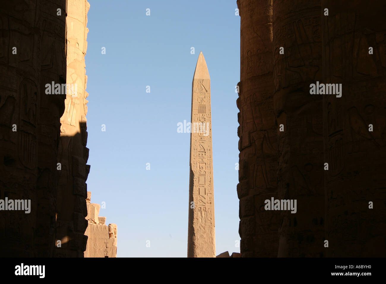 Obelisk at Karnar temple in Luxor Stock Photo - Alamy