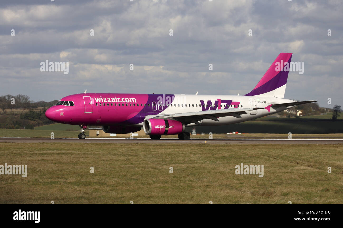 Wizzair Wizz Air Airline Airbus A320 Aircraft at Luton airport Stock ...