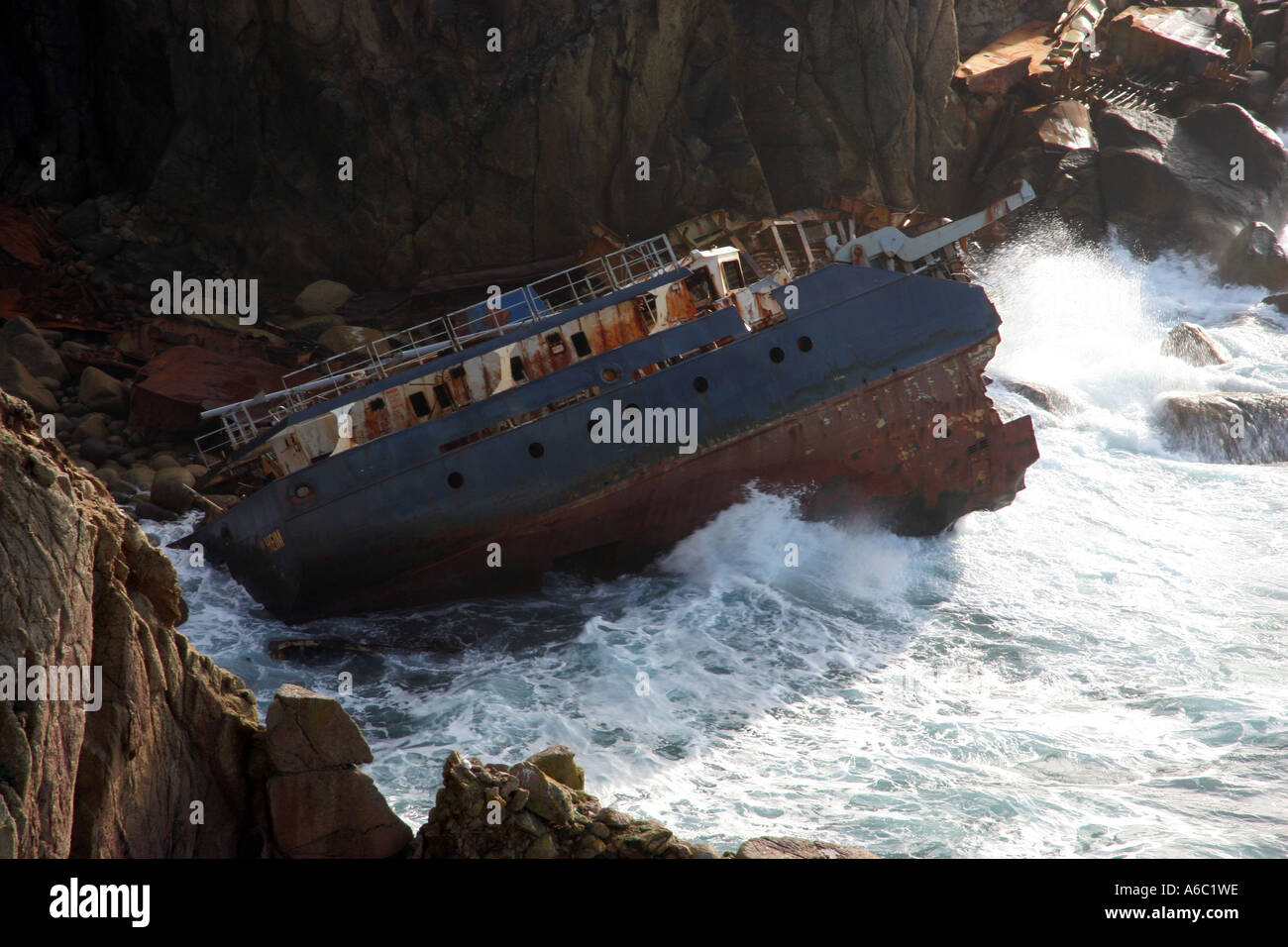 Shipwreck on the rocks near Land's End Stock Photo - Alamy