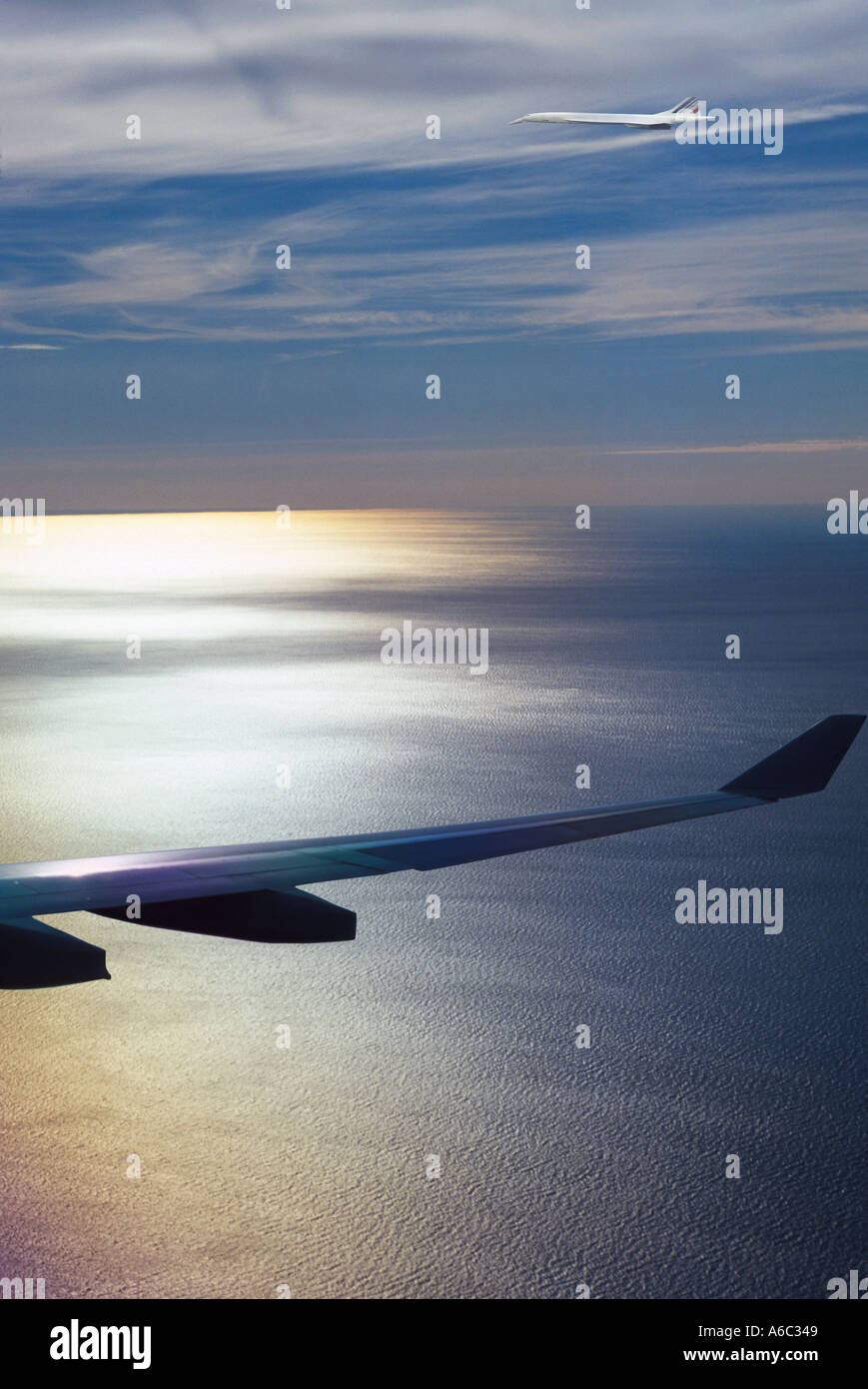Concorde jet flying hi-res stock photography and images - Alamy