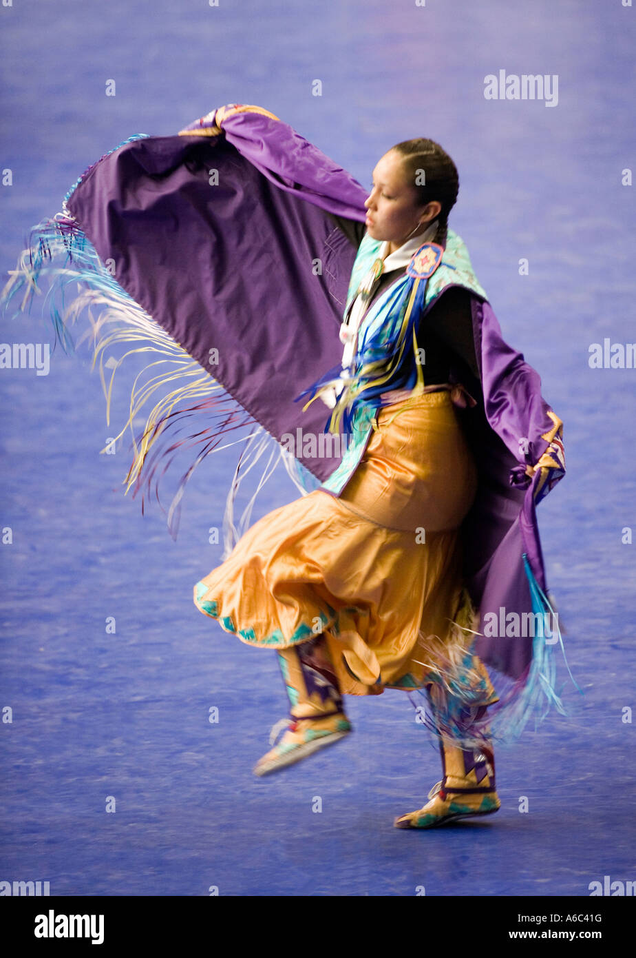 Navajo woman chinle hi-res stock photography and images - Alamy