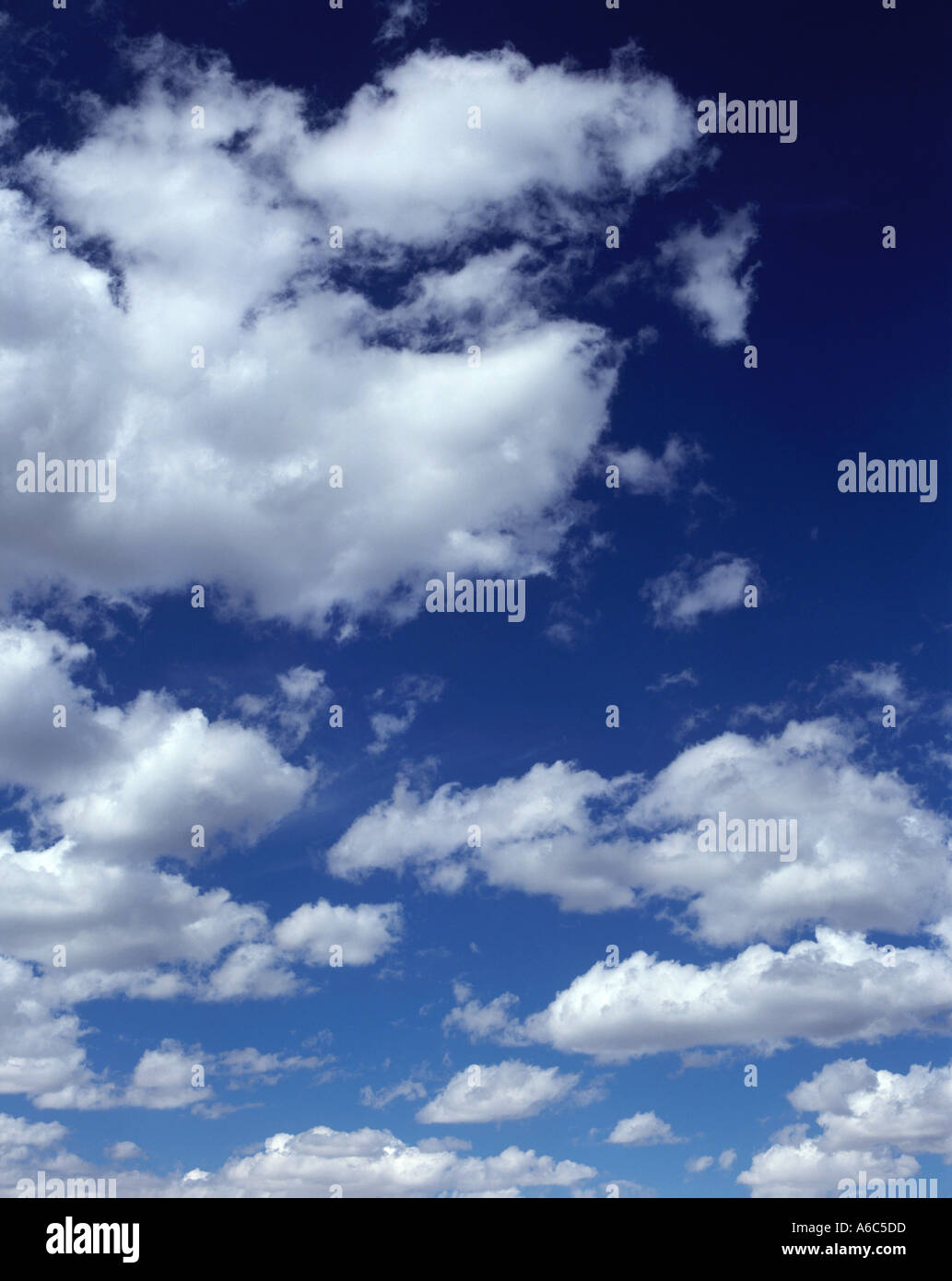 Fair Weather Cumulus Clouds in blue sky Stock Photo - Alamy