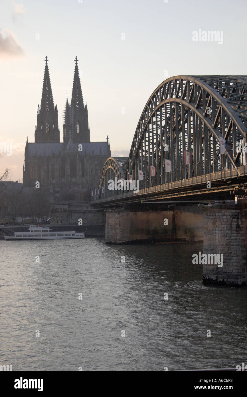 Cologne Cathedral with railway bridge Stock Photo - Alamy