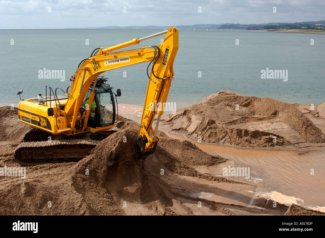 Digger beach devon hi-res stock photography and images - Alamy