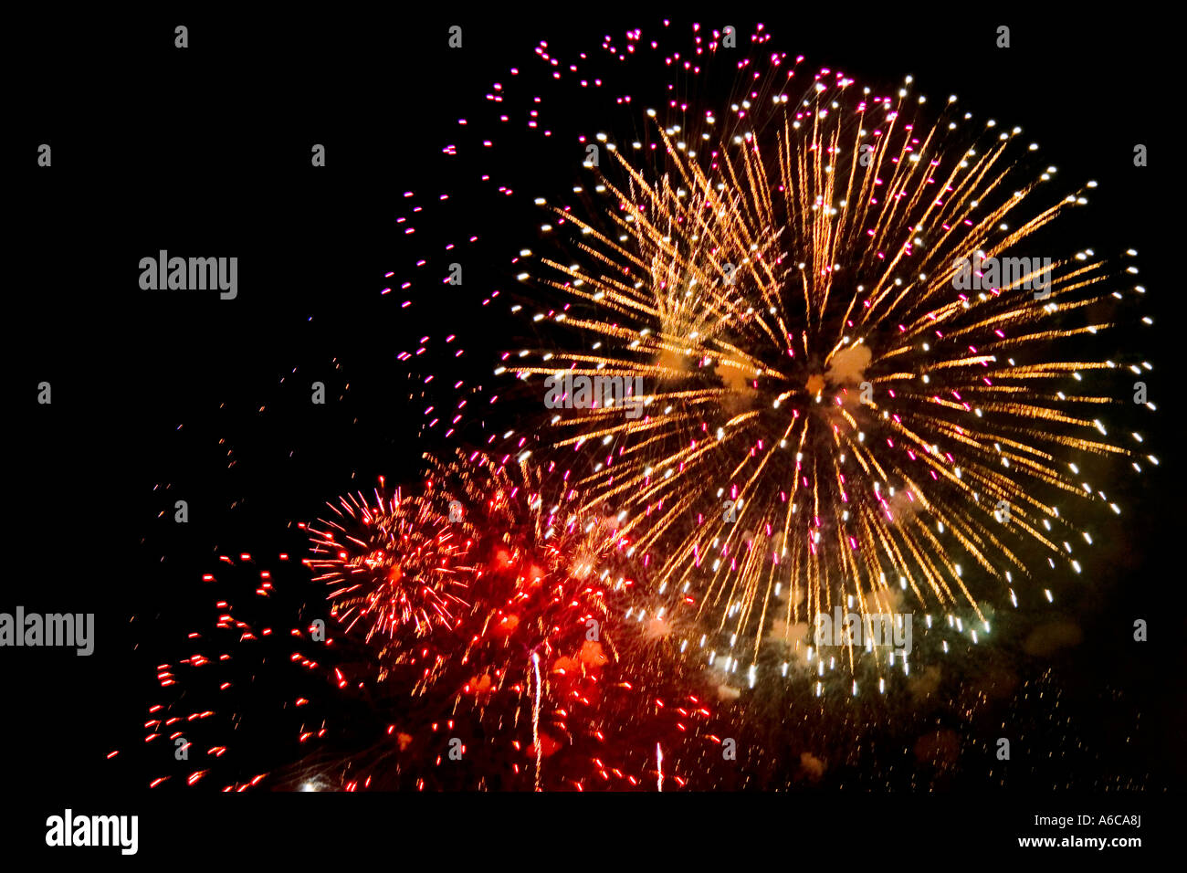 castillo de fuegos artificiales fireworks castle Stock Photo - Alamy