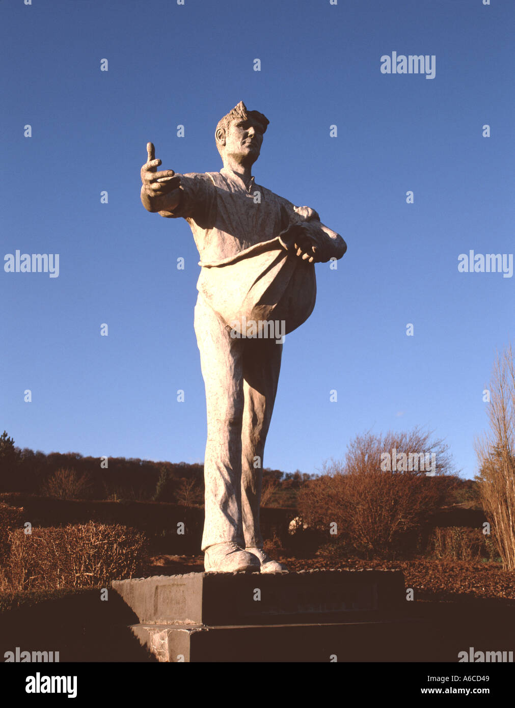 Statue de semeur hi-res stock photography and images - Alamy