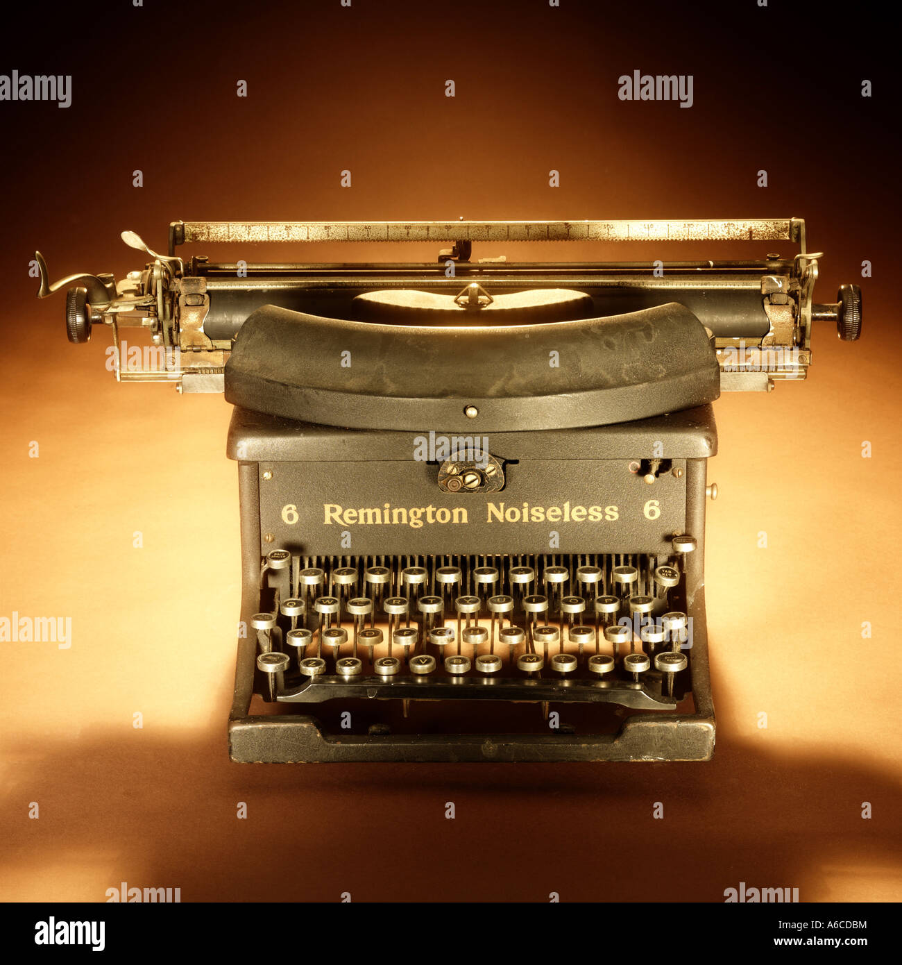 Typewriter remington hi-res stock photography and images - Alamy