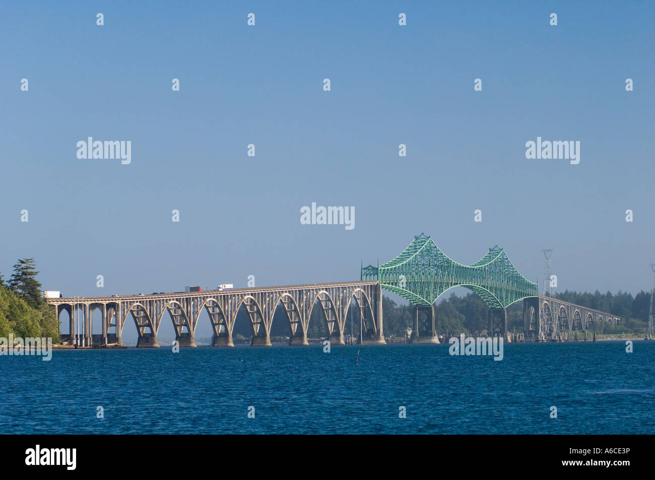 Mccullough memorial bridge coos bay hi-res stock photography and images ...