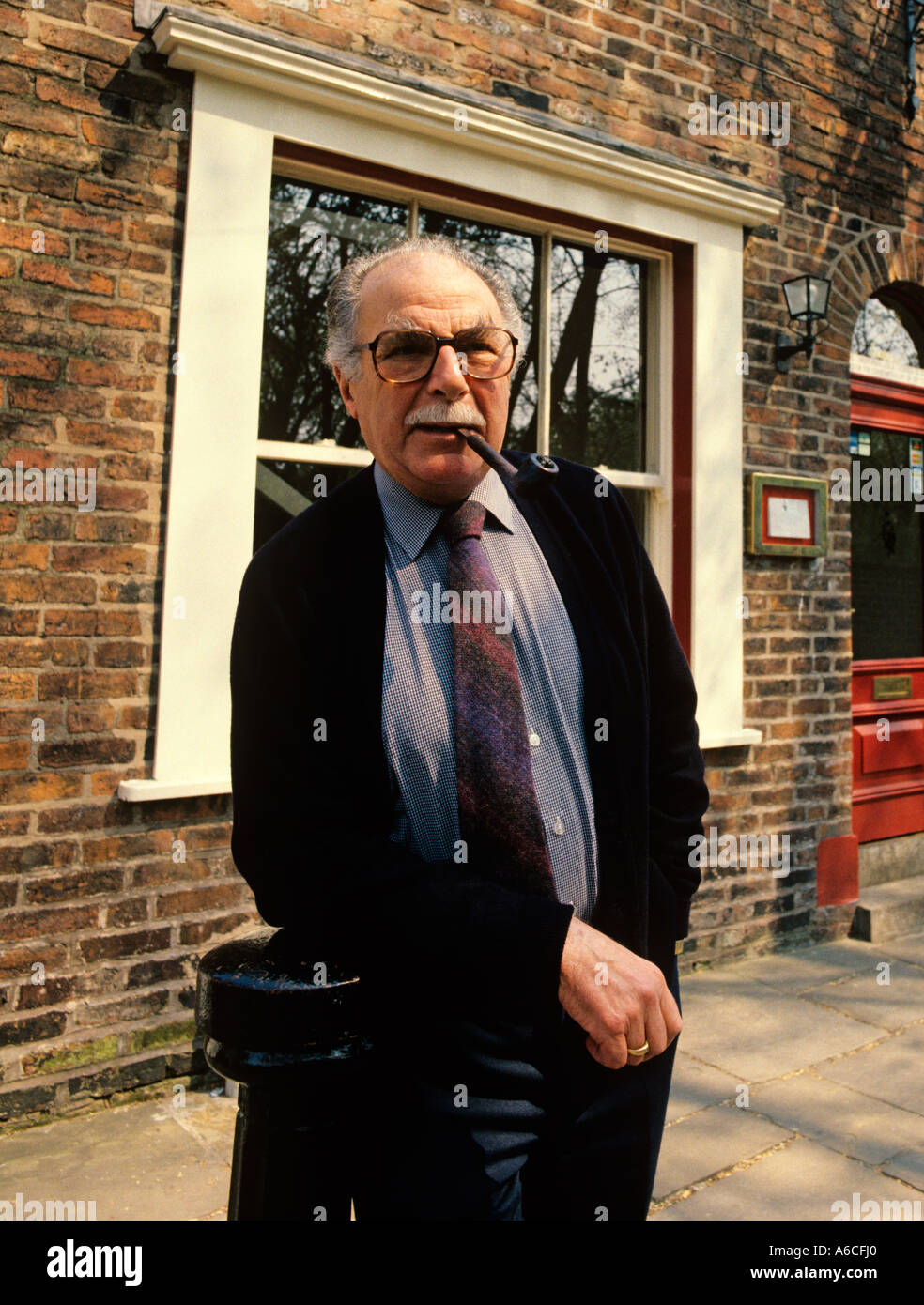 Veteran celebrities hi-res stock photography and images - Alamy