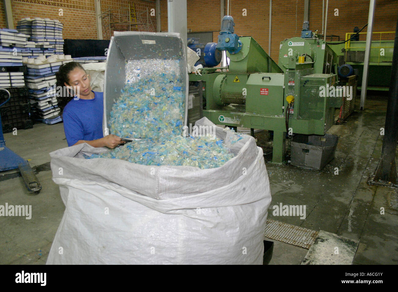plastic recycling plant Stock Photo - Alamy