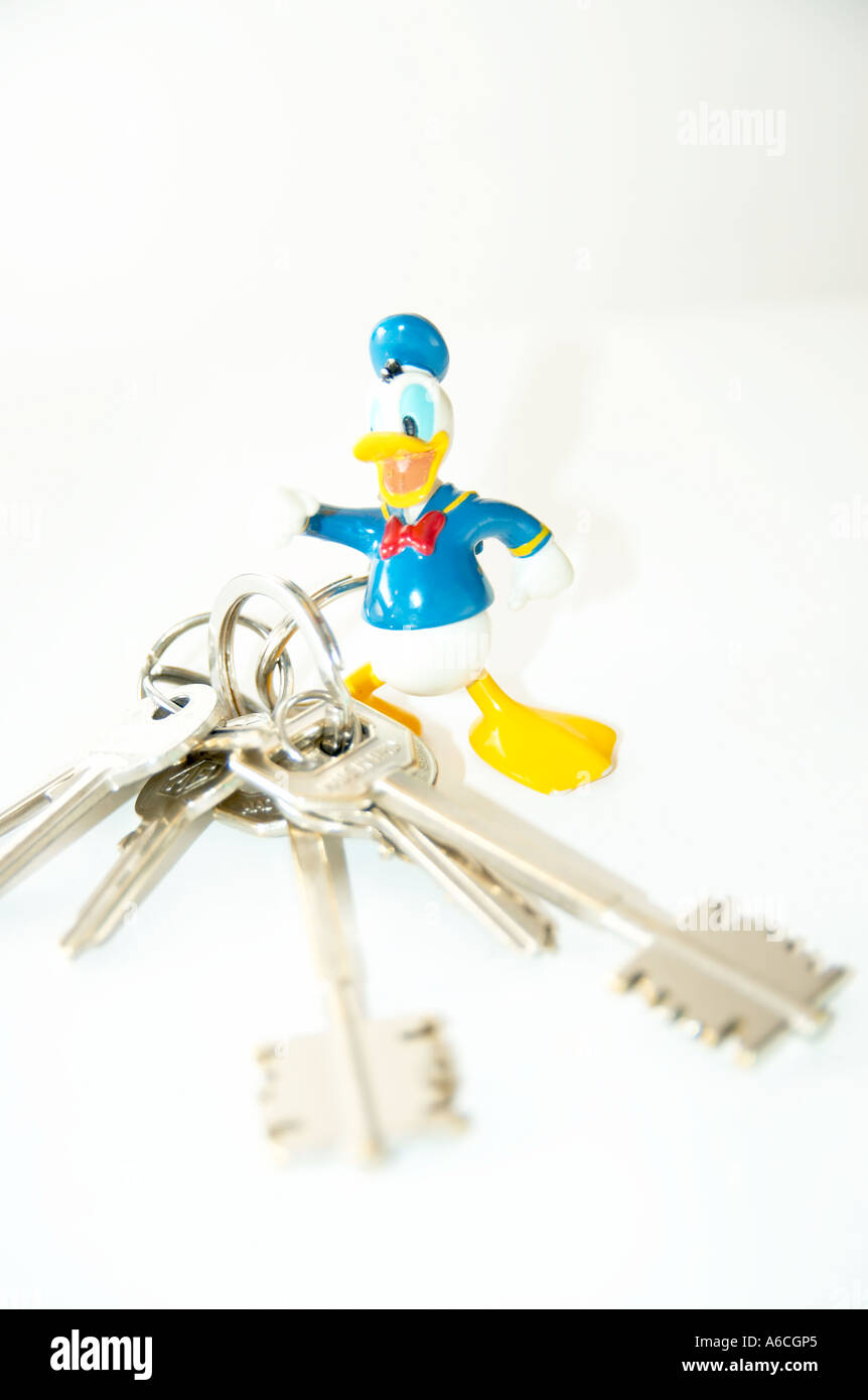 Donald duck key ring hi-res stock photography and images - Alamy