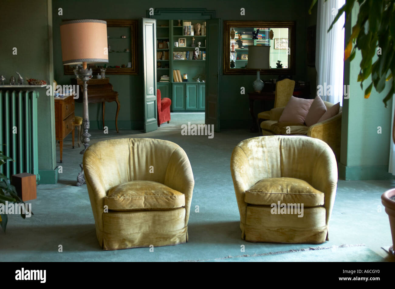 Green easy chair, armchair Stock Photo - Alamy