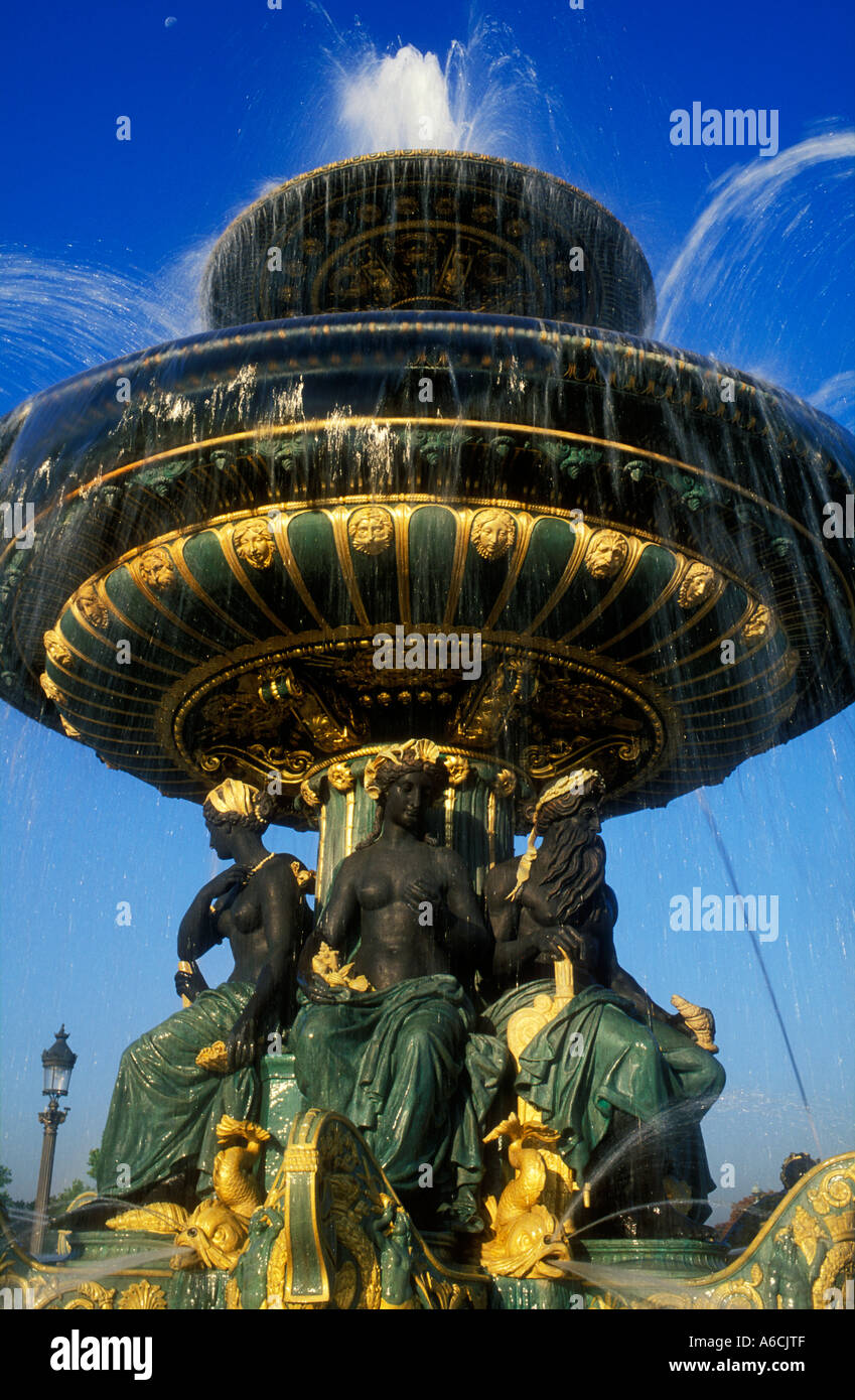 French water fountain hi-res stock photography and images - Alamy