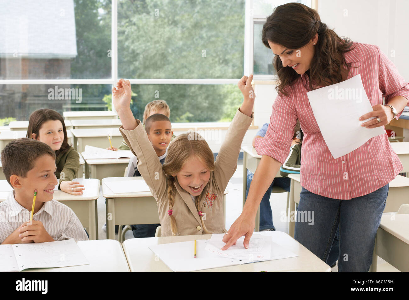 Students cheering classroom hi-res stock photography and images - Alamy