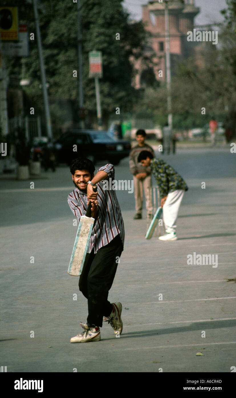 Cricket street middle east hi-res stock photography and images - Alamy