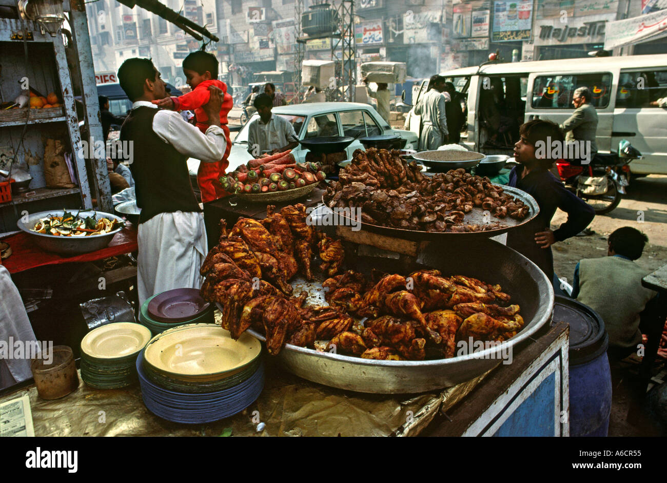 Pakistan Punjab Lahore Old City food chicken tikka for sale Stock Photo ...