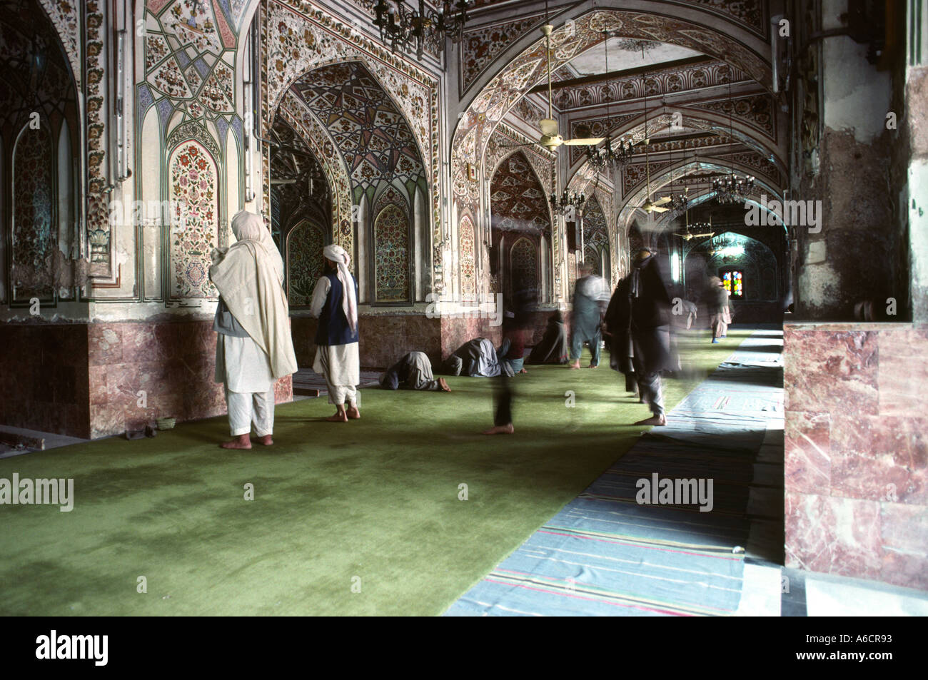 Pakistan NWFP Peshawar Mahabat Khans Mosque interior Stock Photo - Alamy
