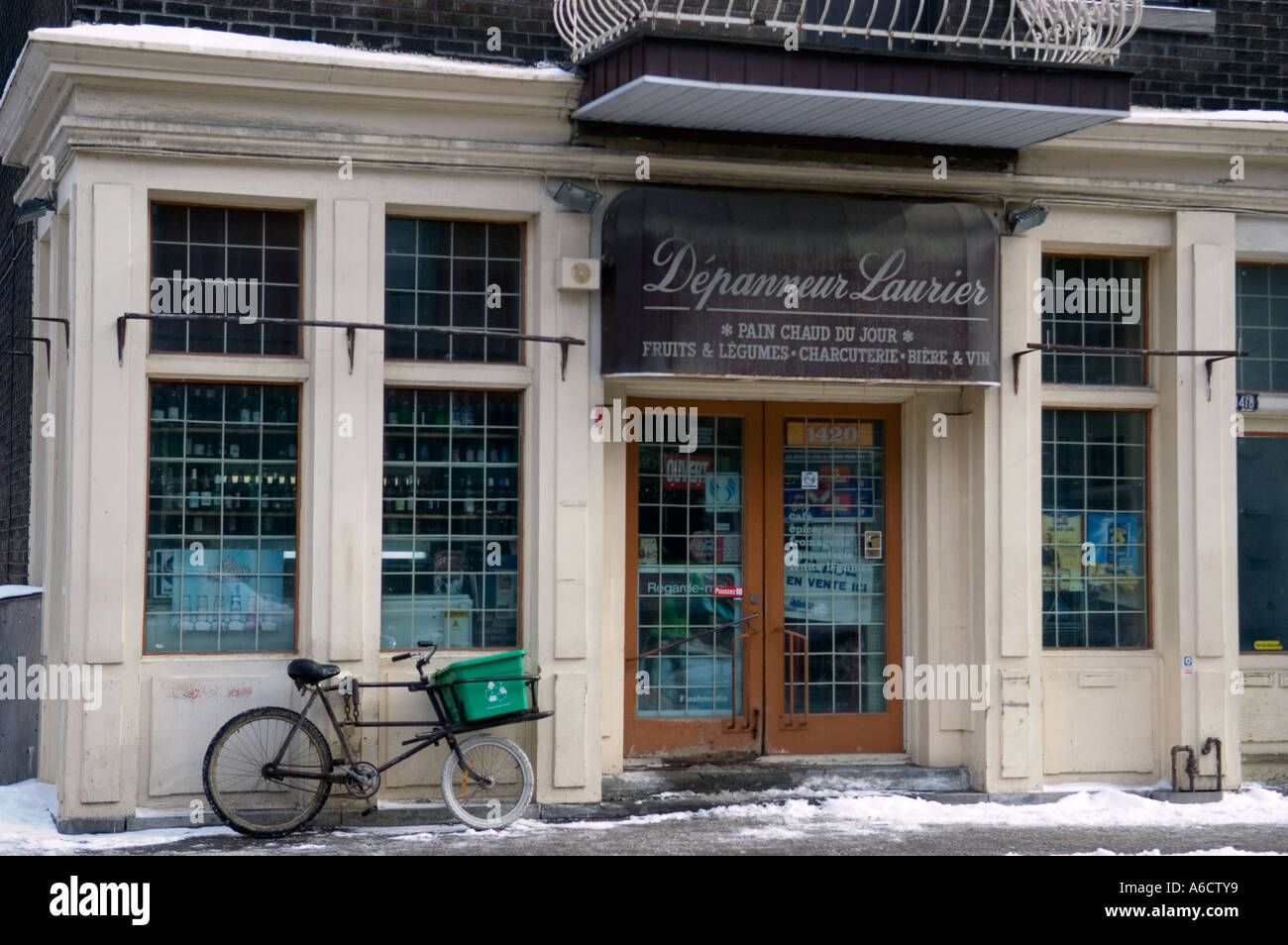 Laurier street Convenience store Montreal Quebec Canada Stock Photo - Alamy