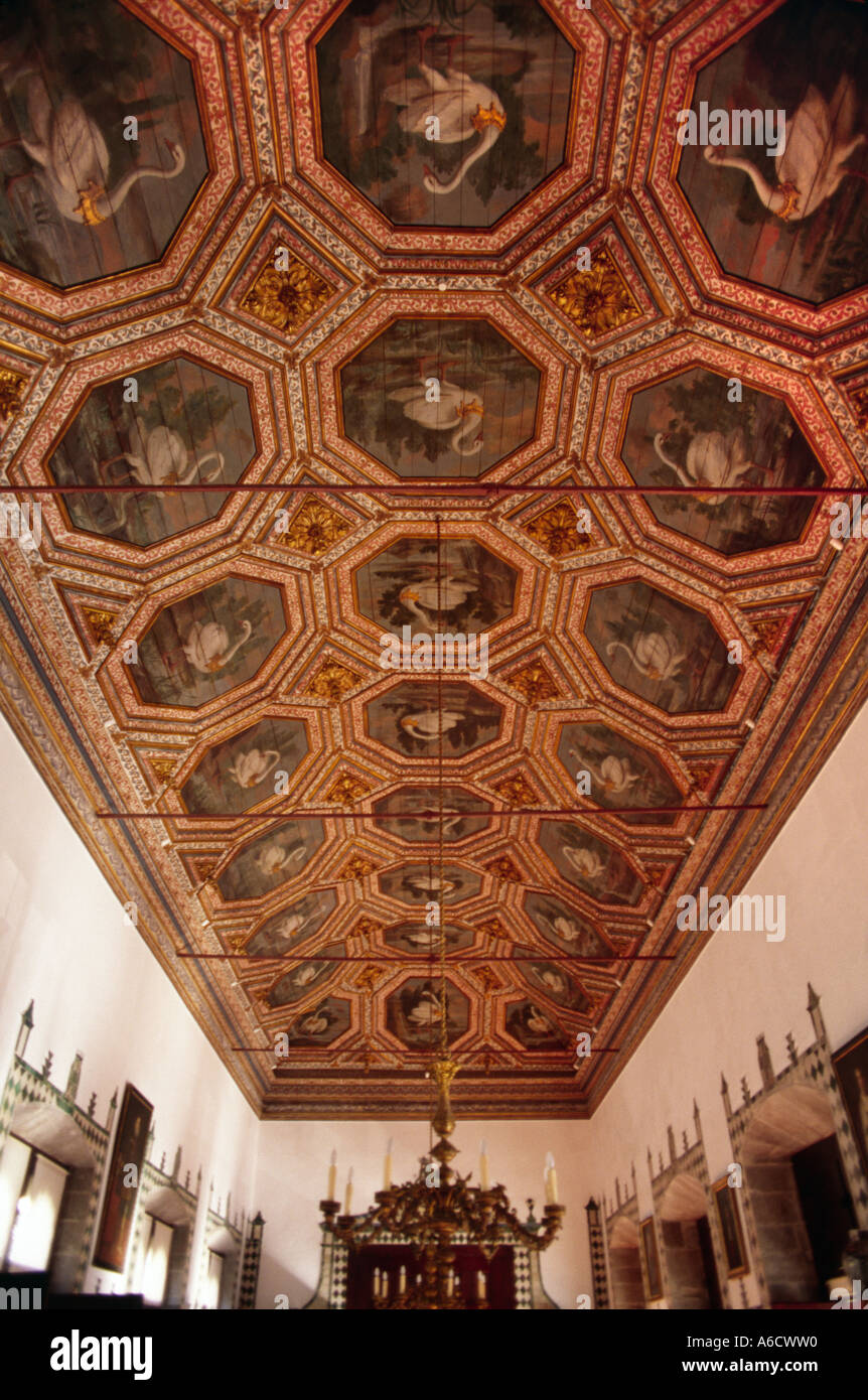 Swan motif hi-res stock photography and images - Alamy