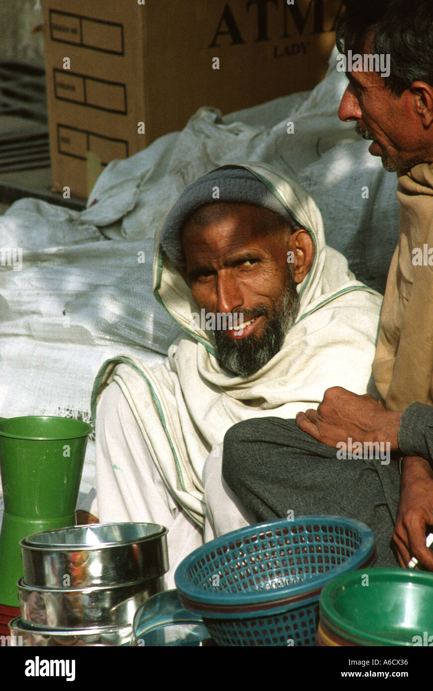 Pakistan Rawalpindi Rajah Bazaar face of Pathan man Stock Photo - Alamy