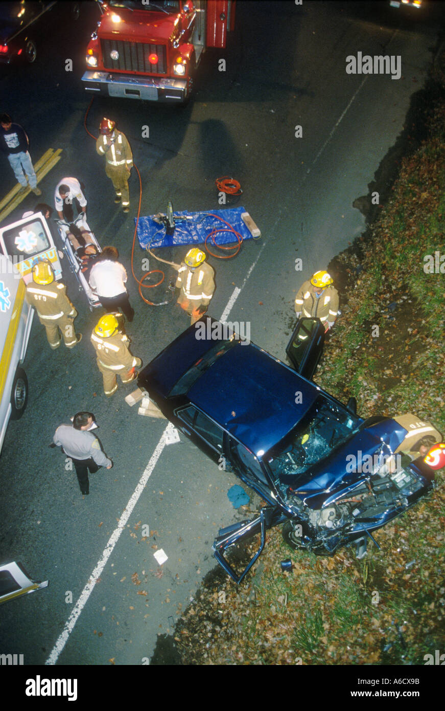 Emt car accident hi-res stock photography and images - Alamy