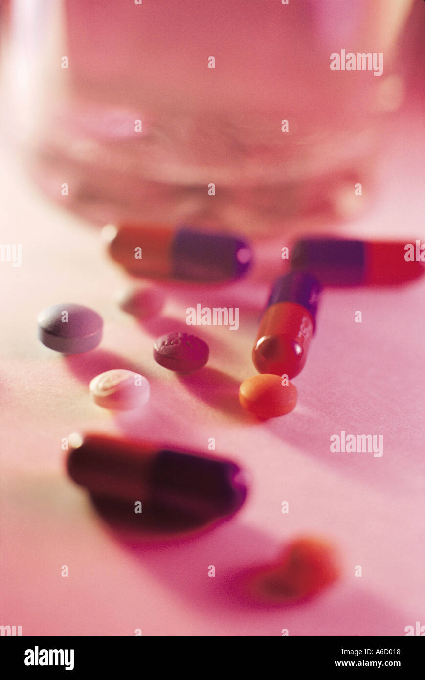 Allergy capsules hi-res stock photography and images - Alamy